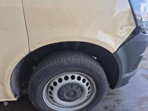Brown Volkswagen Transporter 2016 in Vilnius, with an engine capacity of 2.00 L and mileage of 359 thousand km for 6050 €, photo 18 on AUTOMOTO.COM.LV