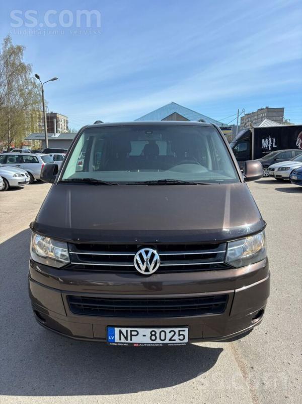 Brūns Volkswagen Transporter 2011 Rīga, ar dzinēja tilpumu 2.00 L un nobraukumu 220 tūkst. km par 9800 €, foto 1 vietnē AUTOMOTO.COM.LV
