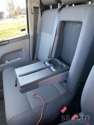 Brūns Volkswagen Transporter 2011 Rīga, ar dzinēja tilpumu 2.00 L un nobraukumu 202 tūkst. km par 9100 €, foto 8 vietnē AUTOMOTO.COM.LV