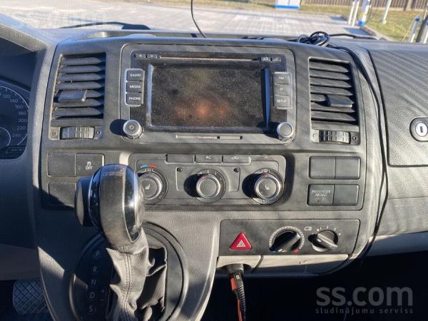 Brūns Volkswagen Transporter 2011 Rīga, ar dzinēja tilpumu 2.00 L un nobraukumu 202 tūkst. km par 9100 €, foto 8 vietnē AUTOMOTO.COM.LV