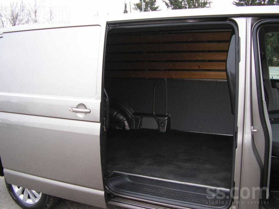 Brūns Volkswagen Transporter 2016 Rīga, ar dzinēja tilpumu 2.00 L un nobraukumu 0 tūkst. km par 12750 €, foto 16 vietnē AUTOMOTO.COM.LV