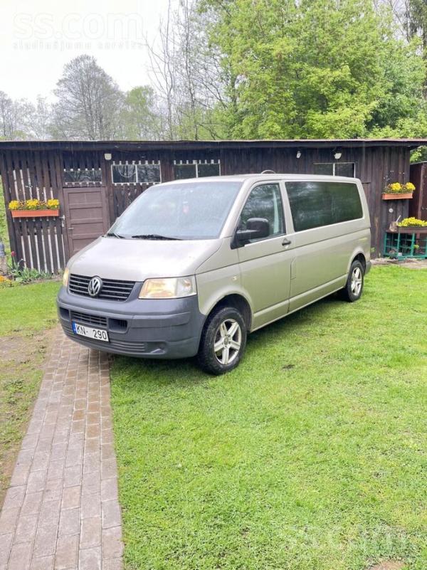 Brown Volkswagen Transporter 2008 in Riga, with an engine capacity of 2.50 L and mileage of 429 thousand km for 4000 €, photo 1 on AUTOMOTO.COM.LV