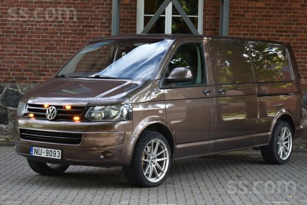 Brown Volkswagen Transporter 2010 in Valmiera, with an engine capacity of 2.00 L and mileage of 318 thousand km for 7690 €, photo 1 on AUTOMOTO.COM.LV