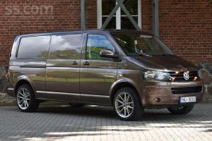 Brown Volkswagen Transporter 2010 in Valmiera, with an engine capacity of 2.00 L and mileage of 318 thousand km for 7690 €, photo 4 on AUTOMOTO.COM.LV