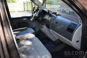 Brown Volkswagen Transporter 2010 in Valmiera, with an engine capacity of 2.00 L and mileage of 318 thousand km for 7690 €, photo 23 on AUTOMOTO.COM.LV