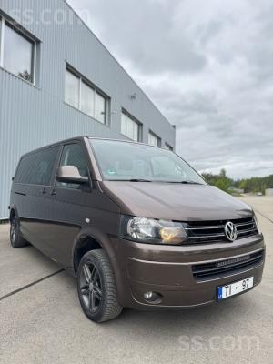 Brown Volkswagen Transporter 2011 in Valmiera, with an engine capacity of 2.00 L and mileage of 466 thousand km for 10500 €, photo 4 on AUTOMOTO.COM.LV