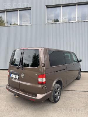 Brown Volkswagen Transporter 2011 in Valmiera, with an engine capacity of 2.00 L and mileage of 466 thousand km for 10500 €, photo 10 on AUTOMOTO.COM.LV