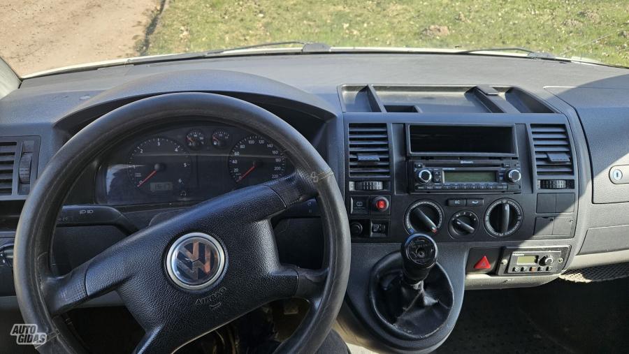 Volkswagen Transporter 2005 Kaišiadorys, ar dzinēja tilpumu 2.50 L un nobraukumu 300 tūkst. km par 4500 €, foto 7 vietnē AUTOMOTO.COM.LV