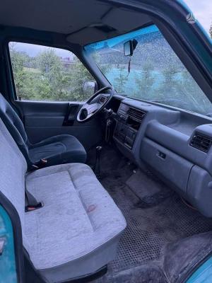 Green Volkswagen Transporter 1992 in Alytus, with an engine capacity of 1.90 L and mileage of 300 thousand km for 1150 €, photo 6 on AUTOMOTO.COM.LV