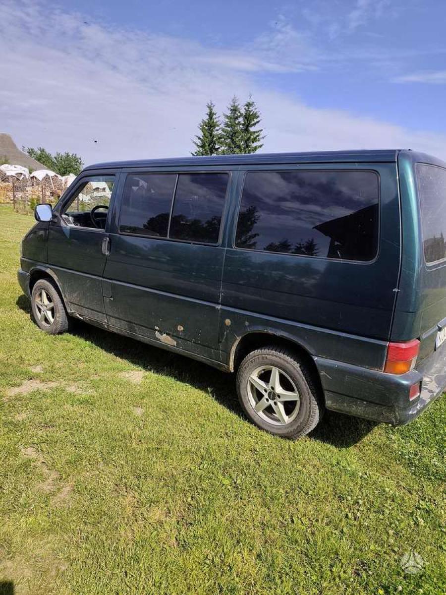 Zaļš Volkswagen Transporter 1997 Švenčionys, ar dzinēja tilpumu 2.46 L un nobraukumu 537 tūkst. km par 1500 €, foto 1 vietnē AUTOMOTO.COM.LV