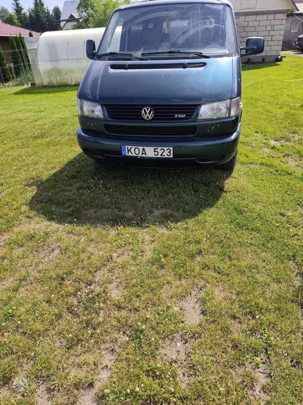 Green Volkswagen Transporter 1997 in Svencionys, with an engine capacity of 2.46 L and mileage of 537 thousand km for 1500 €, photo 4 on AUTOMOTO.COM.LV