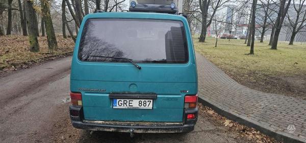 Zaļš Volkswagen Transporter 1999 Viļņa, ar dzinēja tilpumu 2.50 L un nobraukumu 300 tūkst. km par 800 €, foto 3 vietnē AUTOMOTO.COM.LV