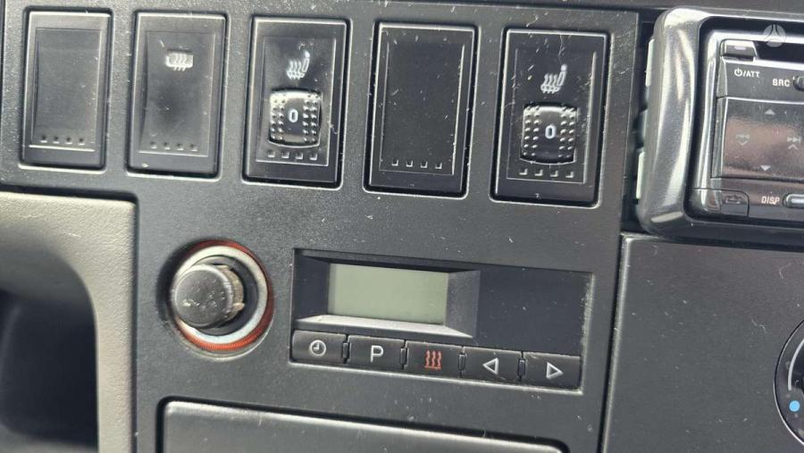 Zaļš Volkswagen Transporter 2002 Šauļi, ar dzinēja tilpumu 2.46 L un nobraukumu 235 tūkst. km par 5350 €, foto 13 vietnē AUTOMOTO.COM.LV