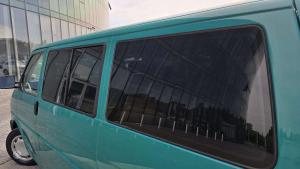Zaļš Volkswagen Transporter 2002 Šauļi, ar dzinēja tilpumu 2.46 L un nobraukumu 235 tūkst. km par 5350 €, foto 24 vietnē AUTOMOTO.COM.LV