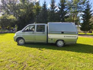 Green Volkswagen Transporter 2006 in Riga, with an engine capacity of 2.50 L and mileage of 0 thousand km for 6500 €, photo  on AUTOMOTO.COM.LV
