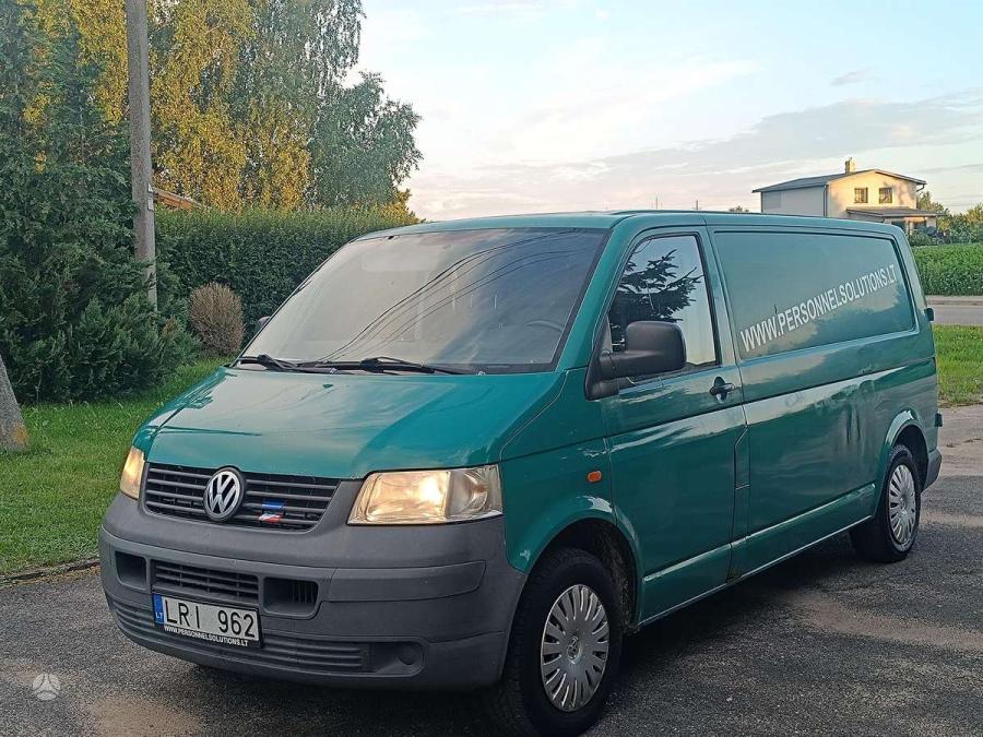 Green Volkswagen Transporter 2007 in Vilnius, with an engine capacity of 1.90 L and mileage of 342 thousand km for 2999 €, photo 3 on AUTOMOTO.COM.LV