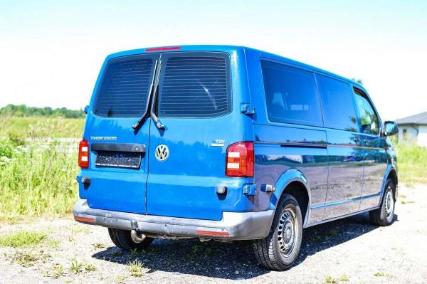 Zaļš Volkswagen Transporter 2016 Kretinga, ar dzinēja tilpumu 2.00 L un nobraukumu 285 tūkst. km par 14350 €, foto 4 vietnē AUTOMOTO.COM.LV