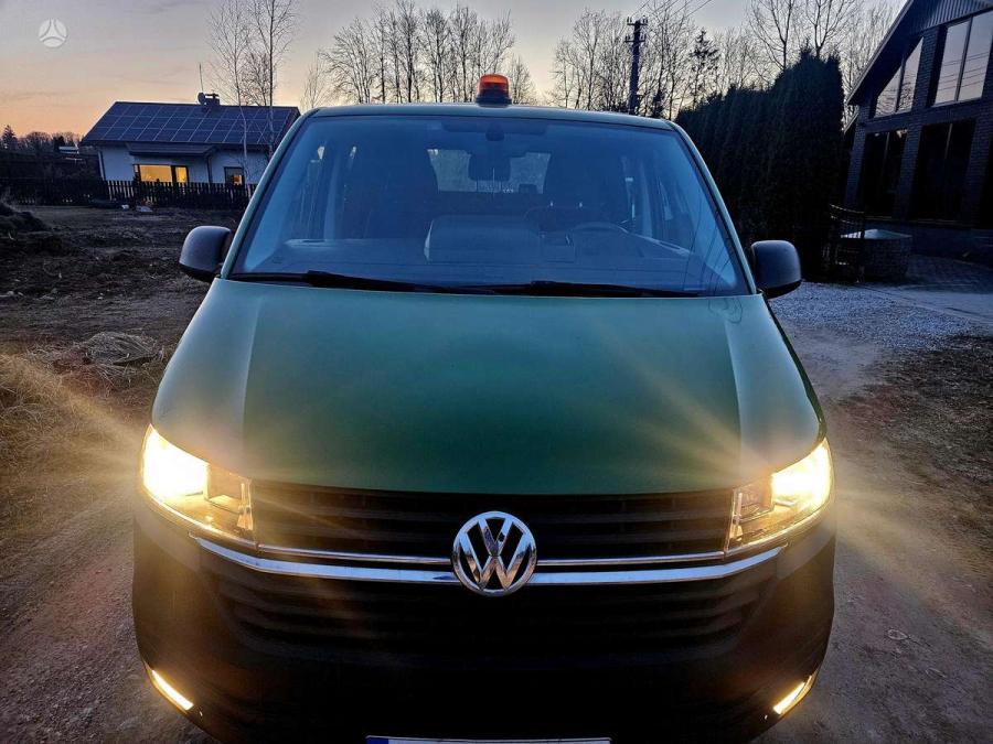 Green Volkswagen Transporter 2020 in Kaisiadorys, with an engine capacity of 2.00 L and mileage of 50 thousand km for 17200 €, photo 5 on AUTOMOTO.COM.LV