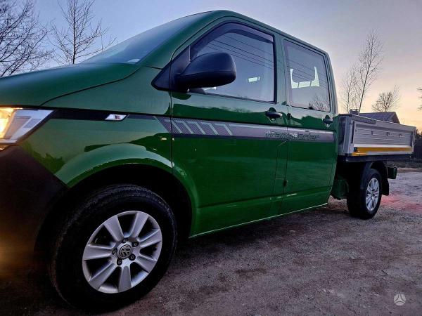 Green Volkswagen Transporter 2020 in Kaisiadorys, with an engine capacity of 2.00 L and mileage of 50 thousand km for 17200 €, photo 7 on AUTOMOTO.COM.LV