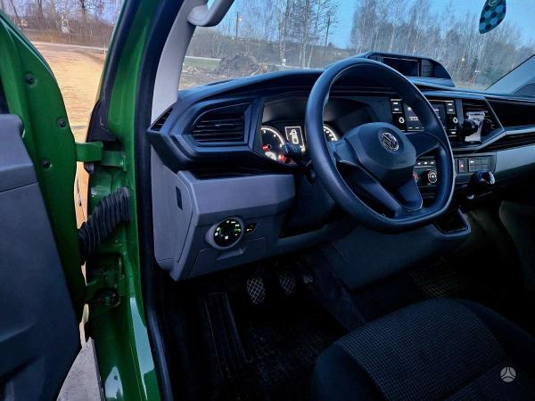 Green Volkswagen Transporter 2020 in Kaisiadorys, with an engine capacity of 2.00 L and mileage of 50 thousand km for 17200 €, photo 10 on AUTOMOTO.COM.LV
