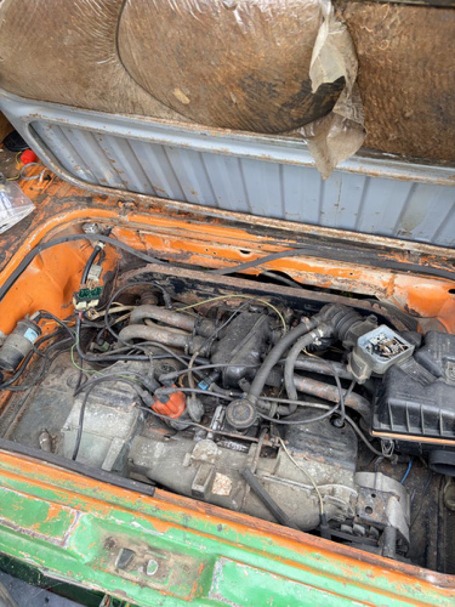 Green Volkswagen Transporter 1982 in Tallinn, with an engine capacity of 2.00 L and mileage of 0 thousand km for 3000 €, photo 12 on AUTOMOTO.COM.LV