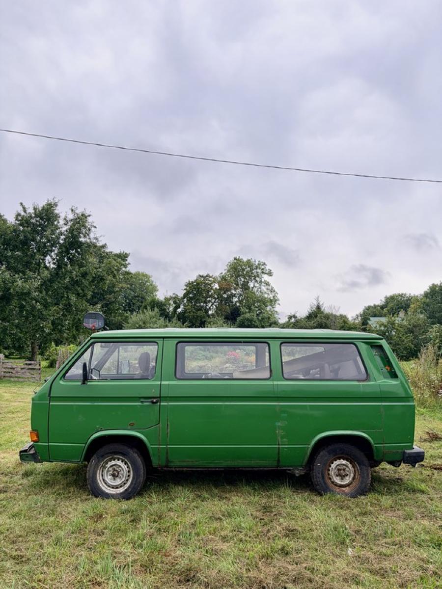 Green Volkswagen Transporter 1982 in Tallinn, with an engine capacity of 2.00 L and mileage of 0 thousand km for 3000 €, photo 18 on AUTOMOTO.COM.LV