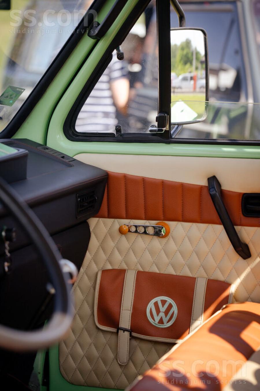 Zaļš Volkswagen Transporter 1987 Rīga, ar dzinēja tilpumu 1.90 L un nobraukumu 43 tūkst. km par 14000 €, foto 6 vietnē AUTOMOTO.COM.LV