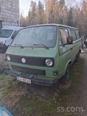 Zaļš Volkswagen Transporter 1989 Rīga, ar dzinēja tilpumu 1.60 L un nobraukumu 235 tūkst. km par 1000 €, foto  vietnē AUTOMOTO.COM.LV