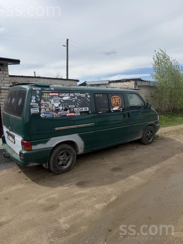 Zaļš Volkswagen Transporter 1996 Daugavpils, ar dzinēja tilpumu 2.50 L un nobraukumu 0 tūkst. km par 3000 €, foto 2 vietnē AUTOMOTO.COM.LV