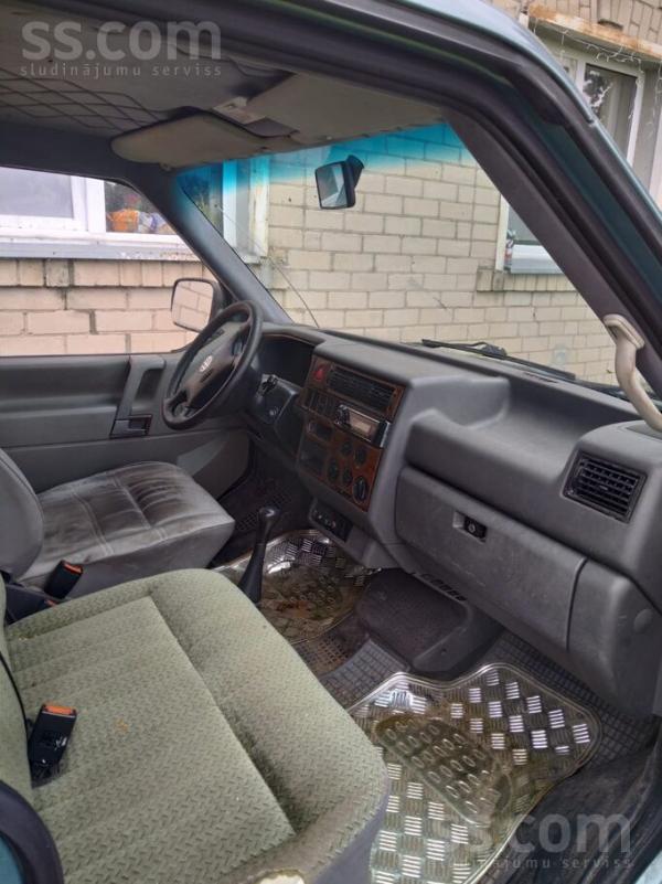 Zaļš Volkswagen Transporter 1999 Preiļi, ar dzinēja tilpumu 2.40 L un nobraukumu 465 tūkst. km par 3500 €, foto 1 vietnē AUTOMOTO.COM.LV