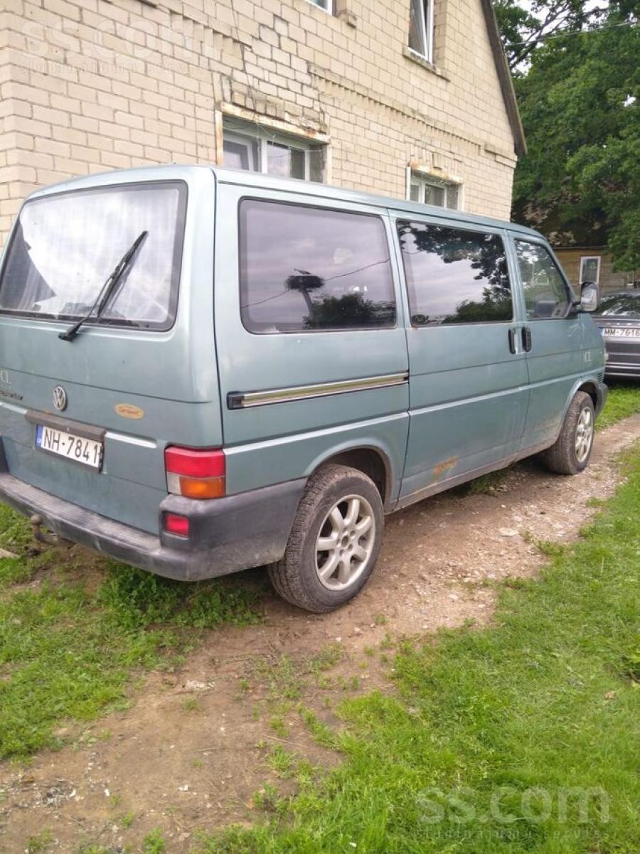 Green Volkswagen Transporter 1999 in Preili, with an engine capacity of 2.40 L and mileage of 465 thousand km for 3500 €, photo 4 on AUTOMOTO.COM.LV