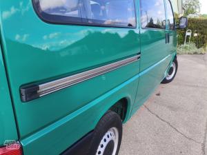 Green Volkswagen Transporter 2000 in Joniskis, with an engine capacity of 2.50 L and mileage of 302 thousand km for 3999 €, photo 13 on AUTOMOTO.COM.LV
