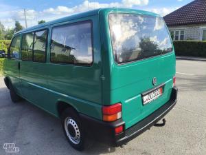 Green Volkswagen Transporter 2000 in Joniskis, with an engine capacity of 2.50 L and mileage of 302 thousand km for 3999 €, photo 15 on AUTOMOTO.COM.LV