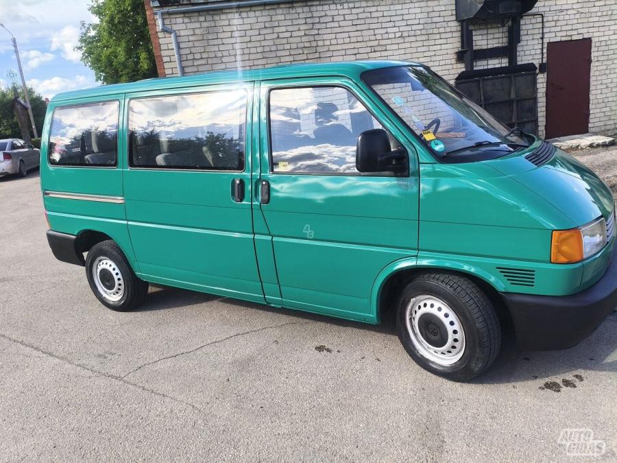 Green Volkswagen Transporter 2000 in Joniskis, with an engine capacity of 2.50 L and mileage of 302 thousand km for 3999 €, photo 18 on AUTOMOTO.COM.LV