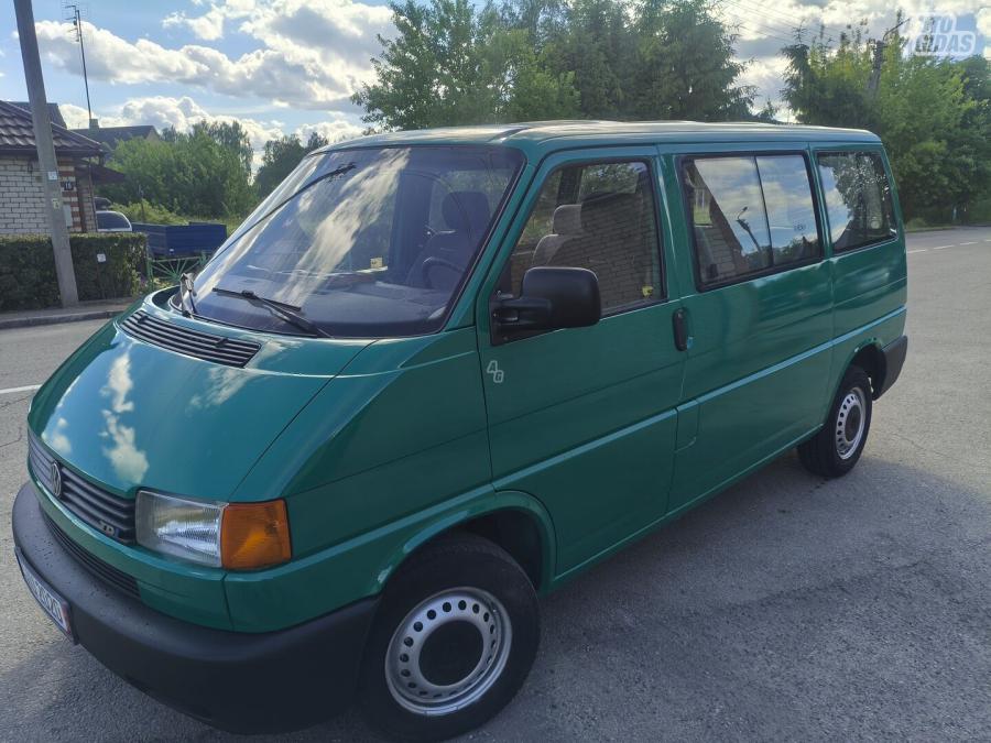 Green Volkswagen Transporter 2000 in Joniskis, with an engine capacity of 2.50 L and mileage of 302 thousand km for 3999 €, photo 21 on AUTOMOTO.COM.LV