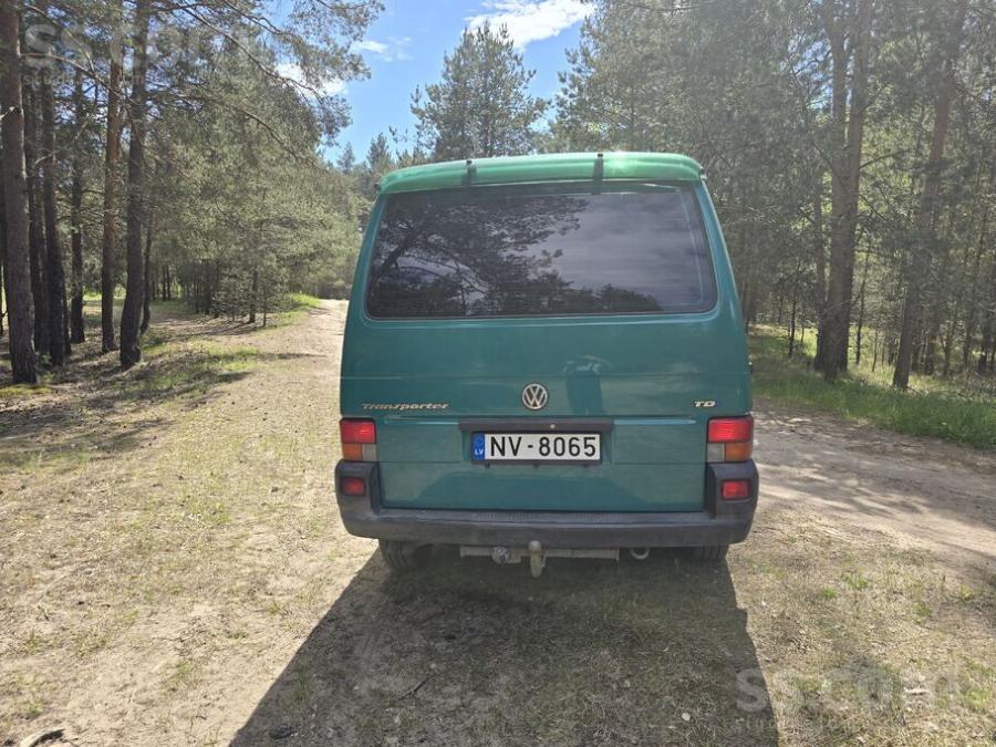 Zaļš Volkswagen Transporter 2003 Rīga, ar dzinēja tilpumu 2.50 L un nobraukumu 389 tūkst. km par 5300 €, foto 4 vietnē AUTOMOTO.COM.LV