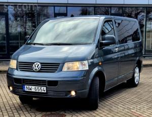 Green Volkswagen Transporter 2004 in Tukums, with an engine capacity of 2.50 L and mileage of 435 thousand km for 5730 €, photo 3 on AUTOMOTO.COM.LV