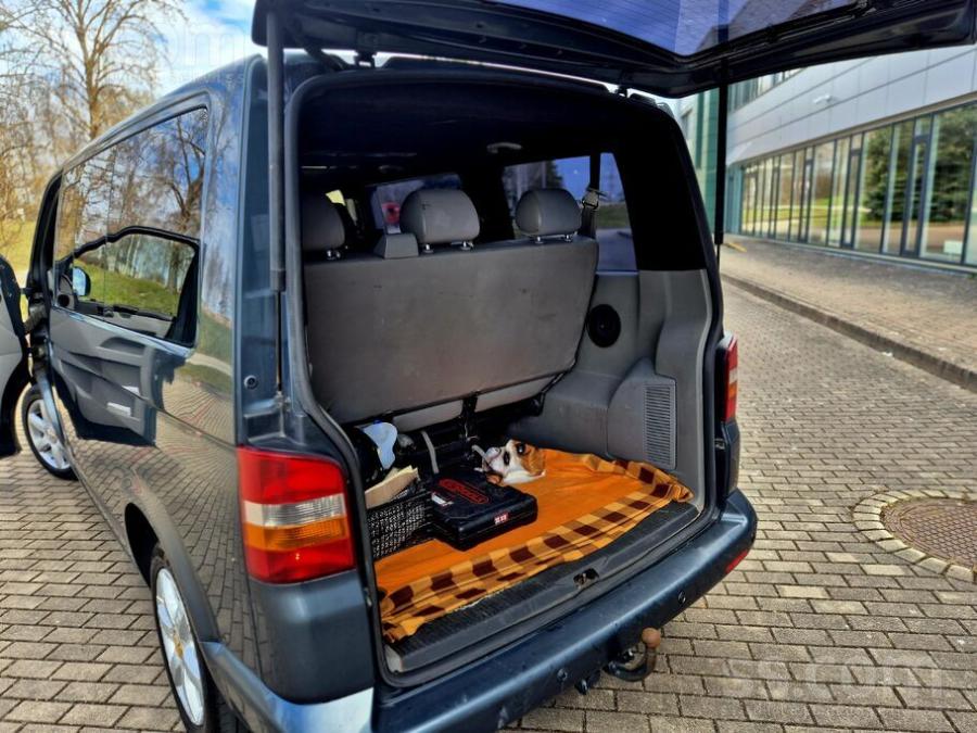 Green Volkswagen Transporter 2004 in Tukums, with an engine capacity of 2.50 L and mileage of 435 thousand km for 5730 €, photo 11 on AUTOMOTO.COM.LV