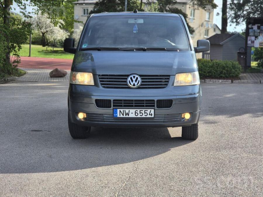 Zaļš Volkswagen Transporter 2004 Tukums, ar dzinēja tilpumu 2.50 L un nobraukumu 438 tūkst. km par 5285 €, foto 3 vietnē AUTOMOTO.COM.LV
