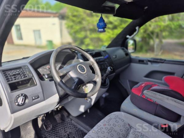 Zaļš Volkswagen Transporter 2004 Tukums, ar dzinēja tilpumu 2.50 L un nobraukumu 438 tūkst. km par 5285 €, foto 7 vietnē AUTOMOTO.COM.LV