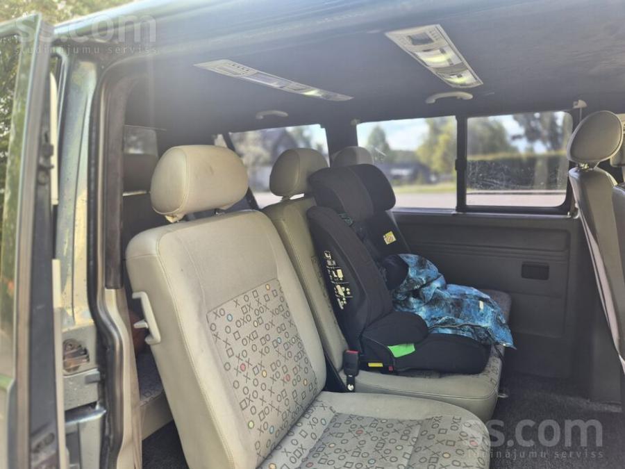 Zaļš Volkswagen Transporter 2004 Tukums, ar dzinēja tilpumu 2.50 L un nobraukumu 438 tūkst. km par 5285 €, foto 9 vietnē AUTOMOTO.COM.LV