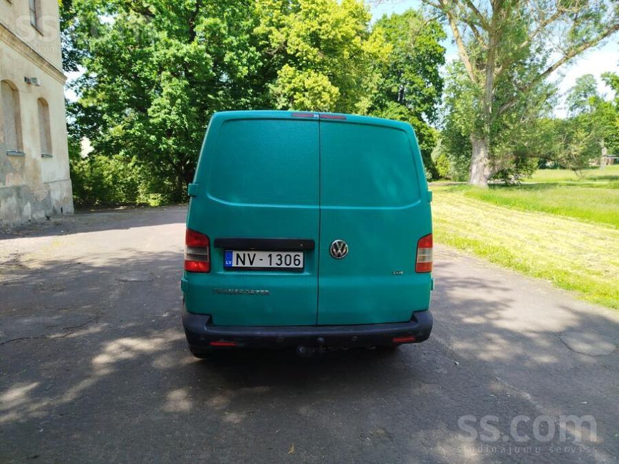 Zaļš Volkswagen Transporter 2010 Bauska, ar dzinēja tilpumu 2.00 L un nobraukumu 451 tūkst. km par 4500 €, foto 6 vietnē AUTOMOTO.COM.LV