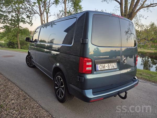 Zaļš Volkswagen Transporter 2016 Bauska, ar dzinēja tilpumu 2.00 L un nobraukumu 0 tūkst. km par 14200 €, foto 3 vietnē AUTOMOTO.COM.LV