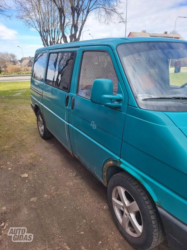 Green Volkswagen Transporter 1995 in Telschi, with an engine capacity of 2.40 L and mileage of 400 thousand km for 1450 €, photo 6 on AUTOMOTO.COM.LV