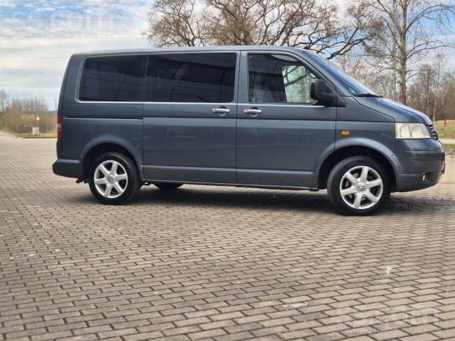 Zaļš Volkswagen Transporter 2004 Tukums, ar dzinēja tilpumu 2.50 L un nobraukumu 435 tūkst. km par 5395 €, foto 5 vietnē AUTOMOTO.COM.LV