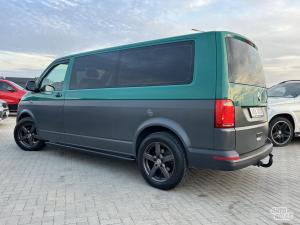 Green Volkswagen Transporter 2016 in Kaunas, with an engine capacity of 2.00 L and mileage of 443 thousand km for 14500 €, photo 17 on AUTOMOTO.COM.LV