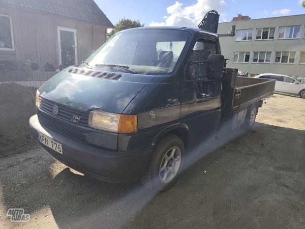 Фольксваген Transporter 1998 в Каунас на AUTOMOTO.COM.LV Зеленый Фольксваген Transporter 1998 в Каунас, объемом двигателя 2.50 л и пробегом 420 тыс. км за 2550 €, фото 1 на AUTOMOTO.COM.LV