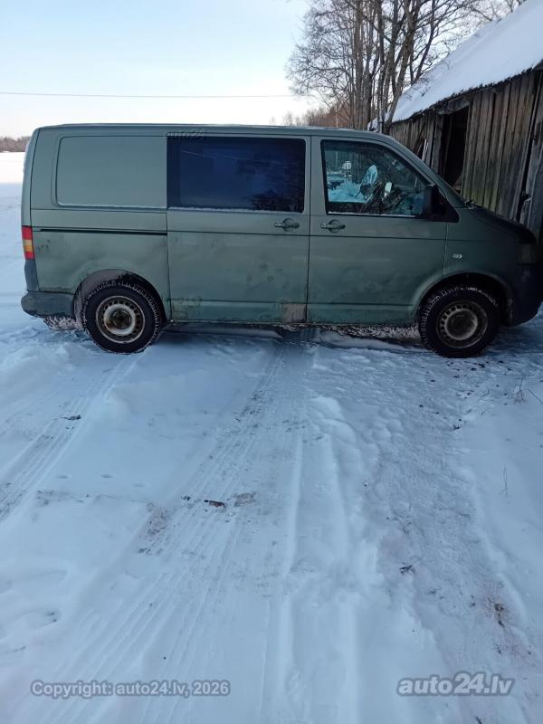 Green Volkswagen Transporter 2005 in Jogeva, with an engine capacity of 2.00 L and mileage of 365 thousand km for 2000 €, photo 5 on AUTOMOTO.COM.LV