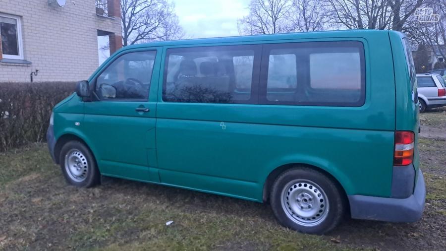 Zaļš Volkswagen Transporter 2008 Viļņa, ar dzinēja tilpumu 1.90 L un nobraukumu 286 tūkst. km par 3500 €, foto 9 vietnē AUTOMOTO.COM.LV