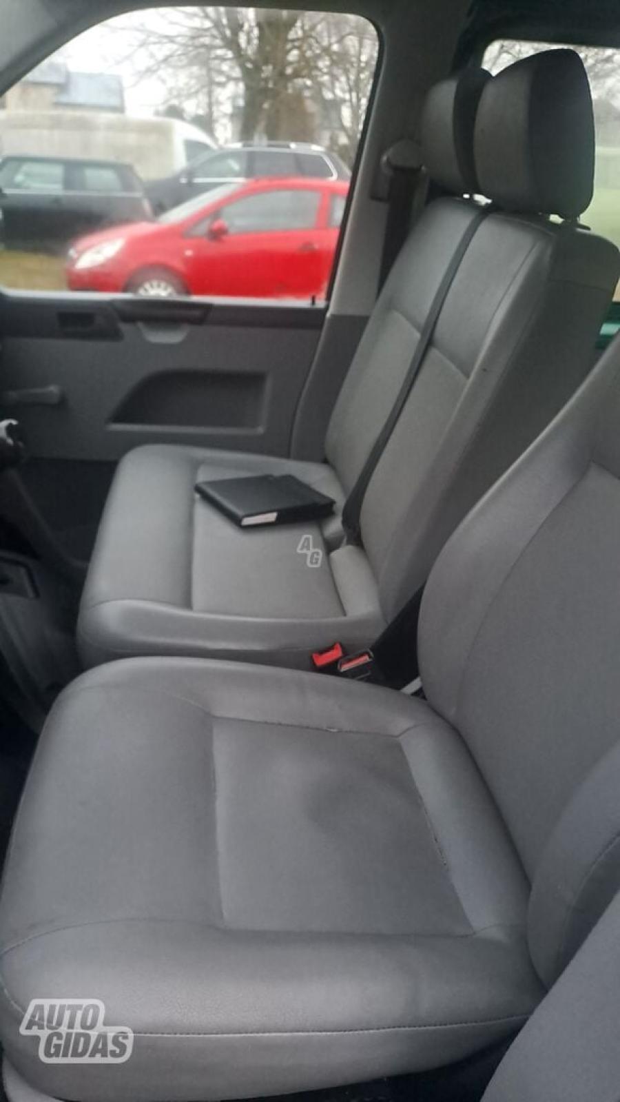 Zaļš Volkswagen Transporter 2008 Viļņa, ar dzinēja tilpumu 1.90 L un nobraukumu 286 tūkst. km par 3500 €, foto 11 vietnē AUTOMOTO.COM.LV